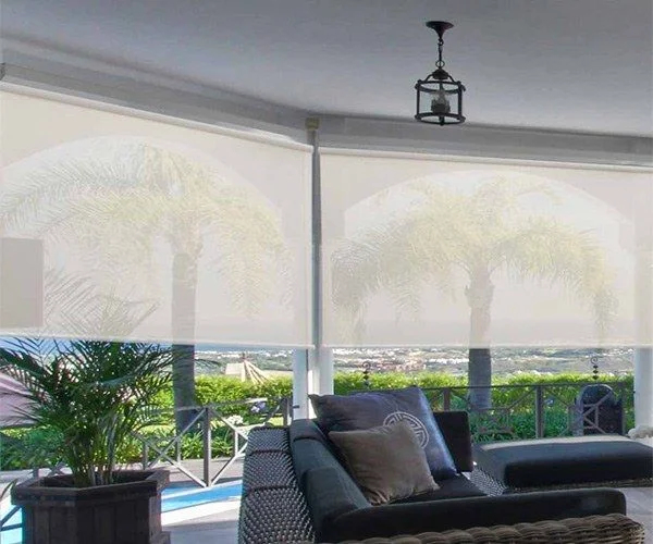 How to Integrate Motorized Vinyl Shades Into Your Outdoor Space ...